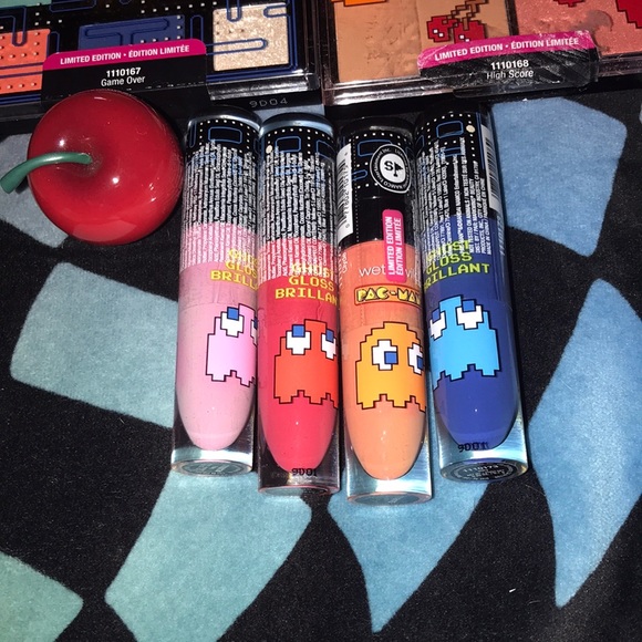 wet n wild | Makeup | Rare Wet N Wild X Pacman Makeup Set | Poshmark